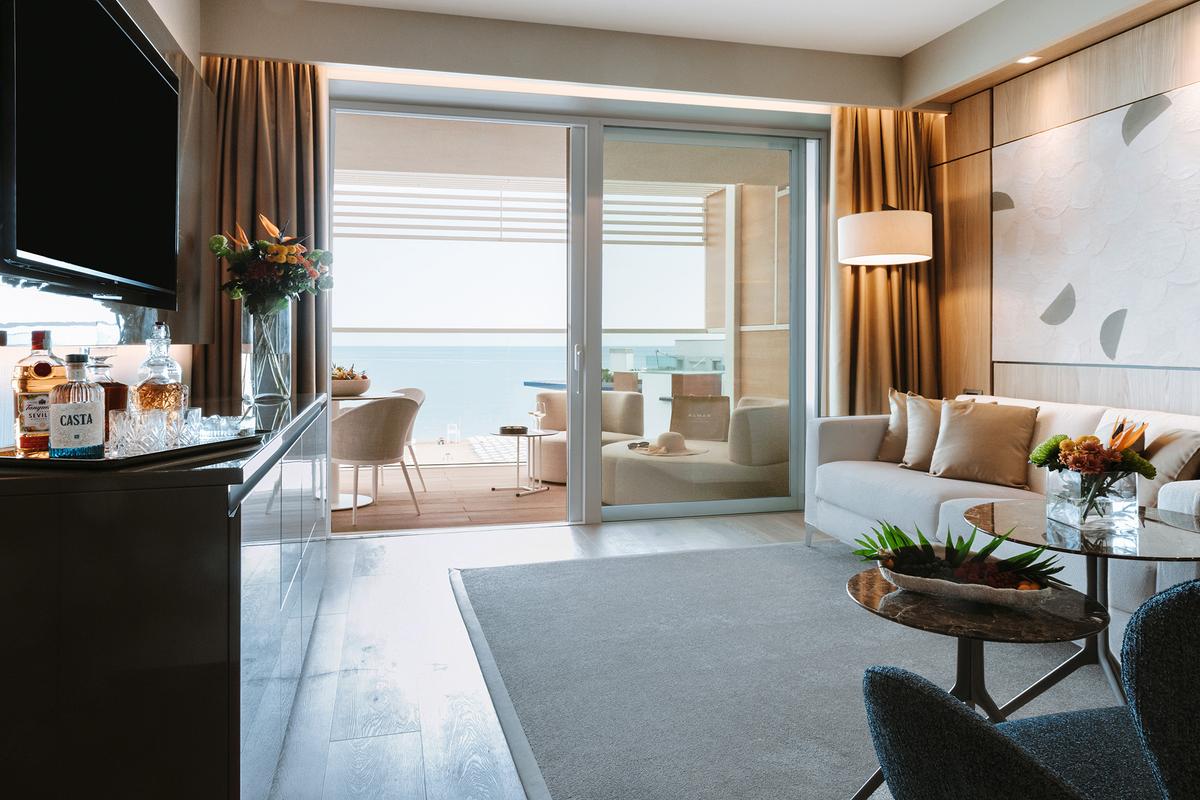 Premium Suite: wonderful panoramic sea view | Almar Hotel