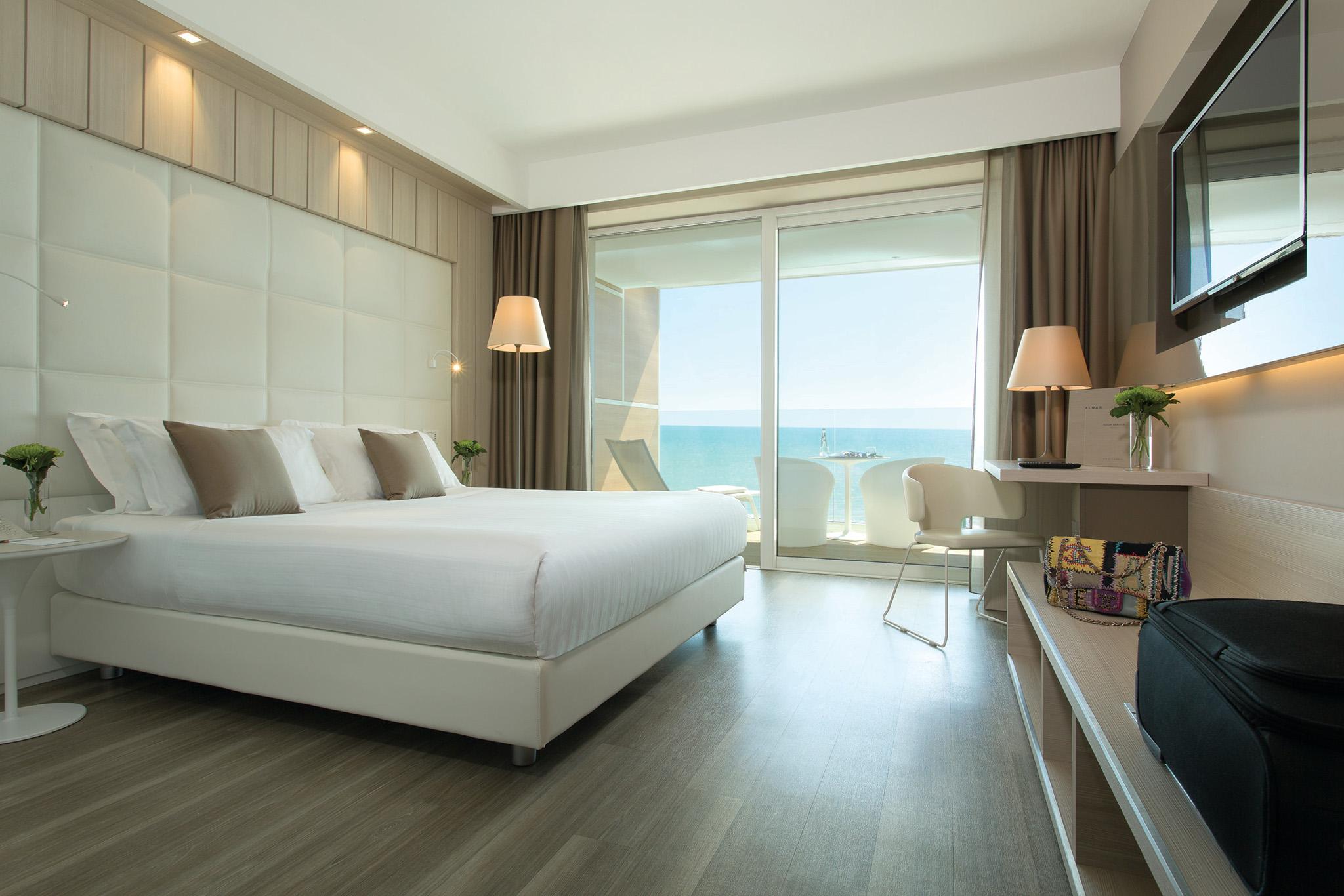 Luxury hotel rooms and seafront suites | Almar Jesolo Resort