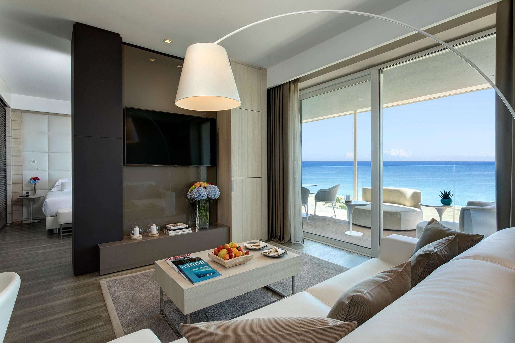 Luxury hotel rooms and seafront suites | Almar Jesolo Resort