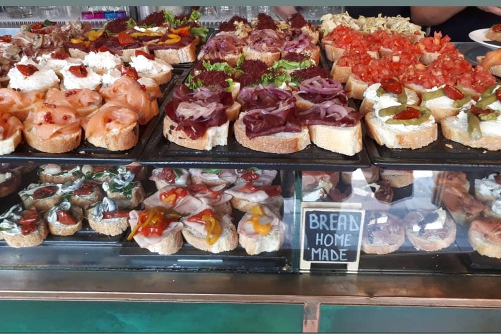 Bacaro Tour: traditional food and wine bars | Almar Jesolo Resort